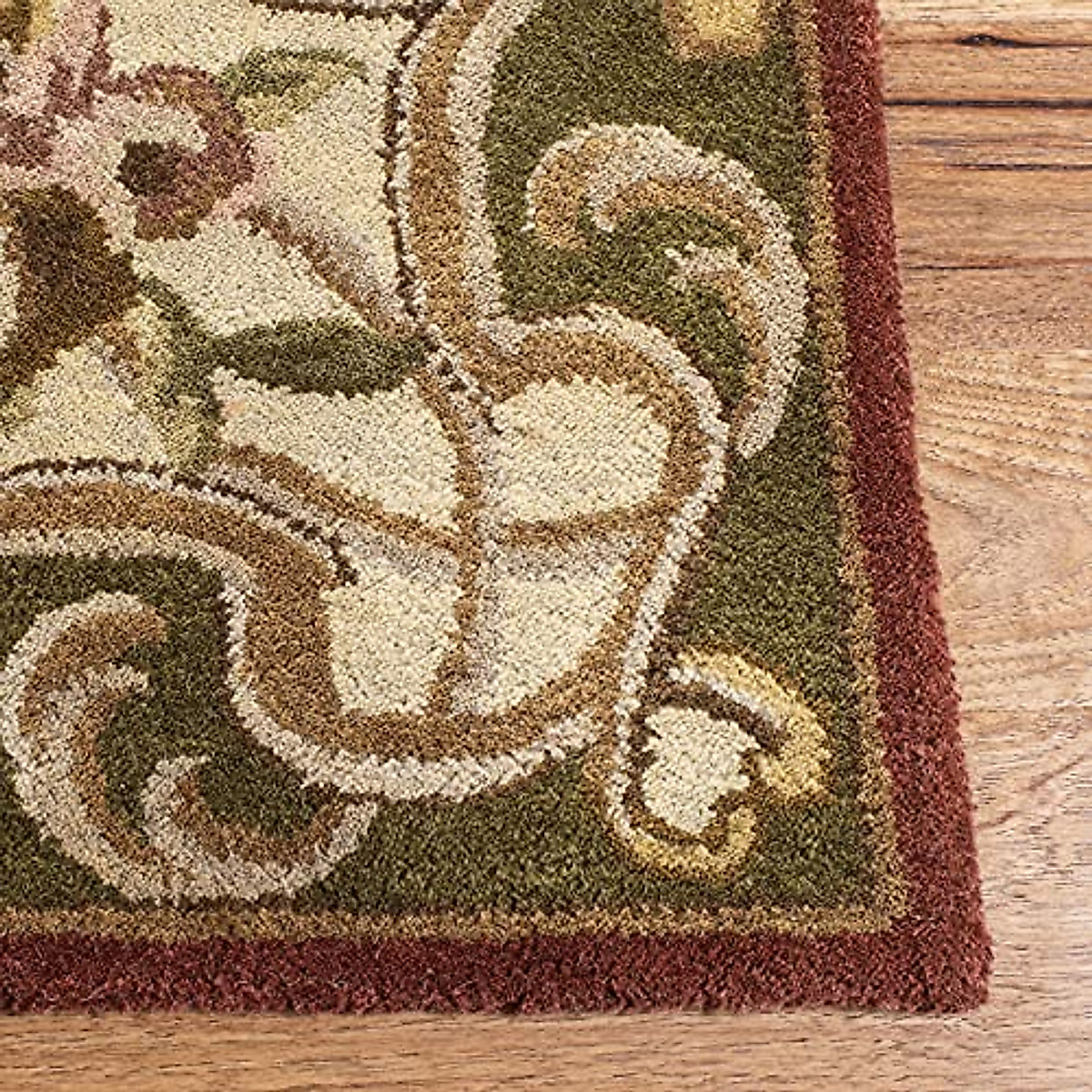 SAFAVIEH Classic Collection Accent Rug - 2'3" x 4', Rust & Green, Handmade Traditional Oriental Wool, Ideal for High Traffic Areas in Entryway, Living Room, Bedroom (CL234A)