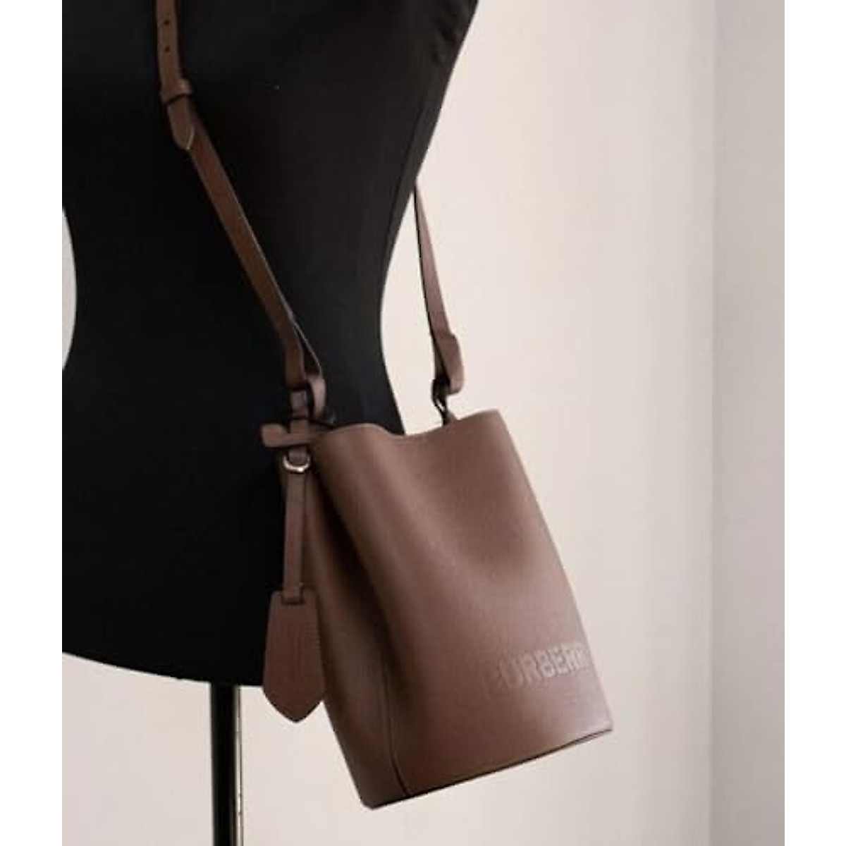 Burberry Leather SM Lorne Branded Bag Small Crossbody Crossbody Crossbody Leather Bucket Bag, tan