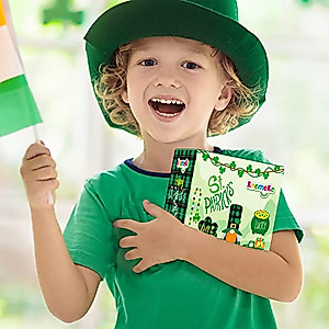 St Patricks Day Decor, 5pcs St Patrick's Day Gnome Tiered Tray Decor, Shamrock Wood Signs, Buffalo Plaid Gnomes Plush,Saint Patrick Bead Garland, Home Kitchen Table Decor, St Patricks Day Decoration