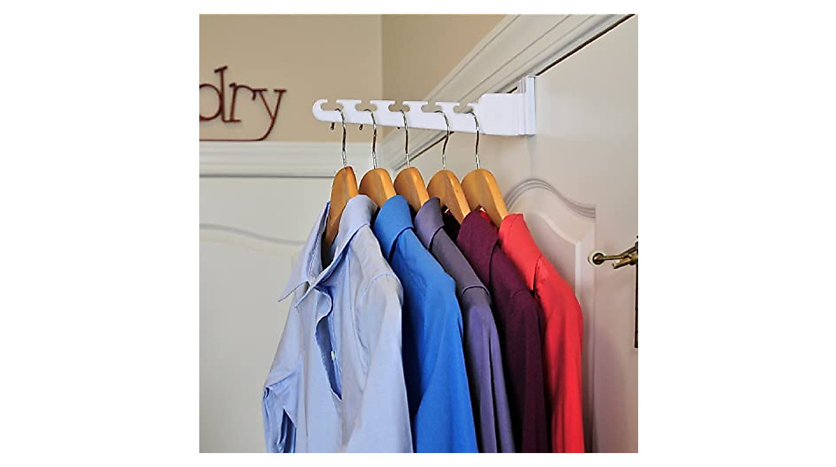 Wonder Hanger: Space-Saving Over-The-Door Hangers (3-Pack)
