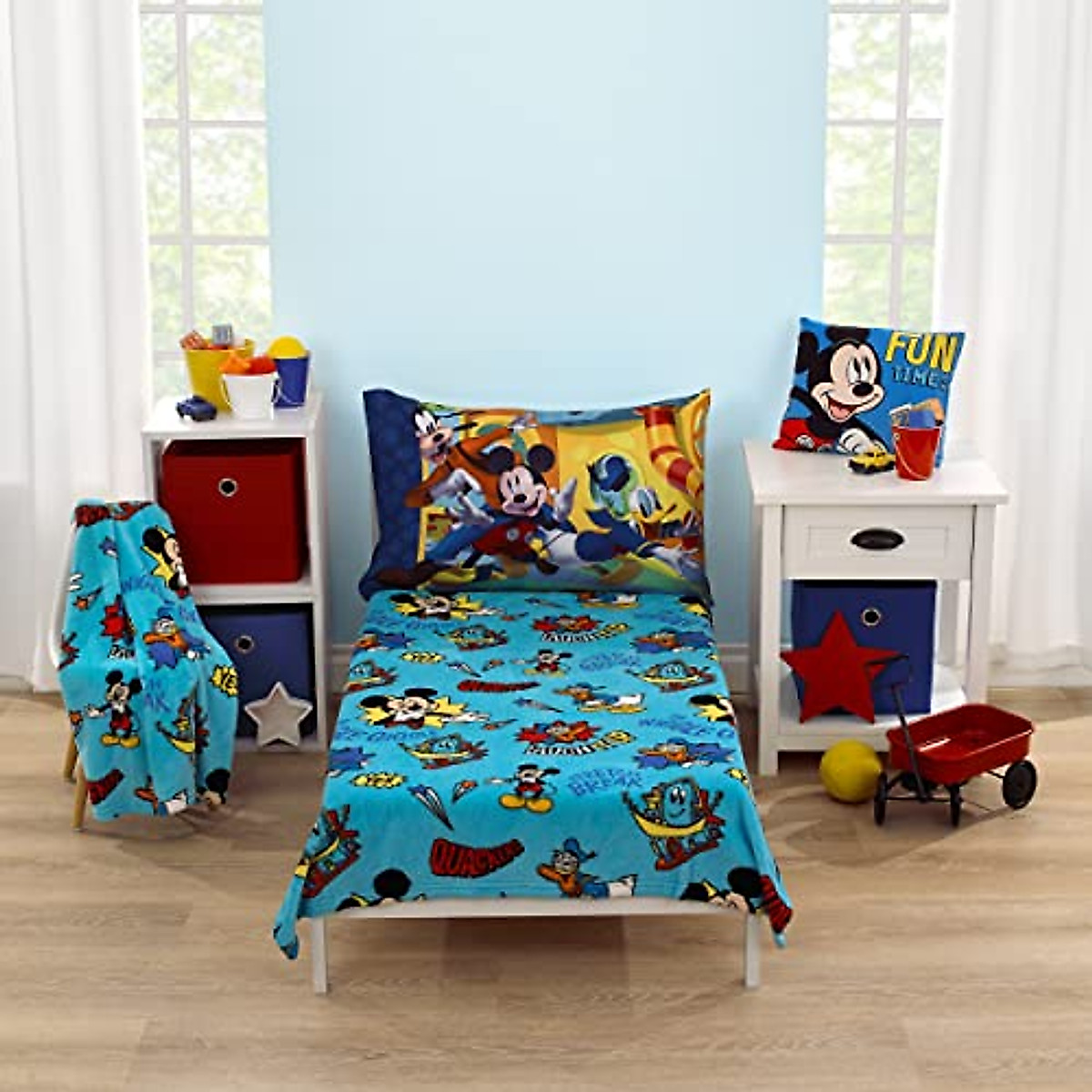 NoJo Disney Mickey Mouse Funhouse Crew Blue, Red and Yellow, Funny, and Donald Duck Laugh It Up Super Soft Toddler Blanket