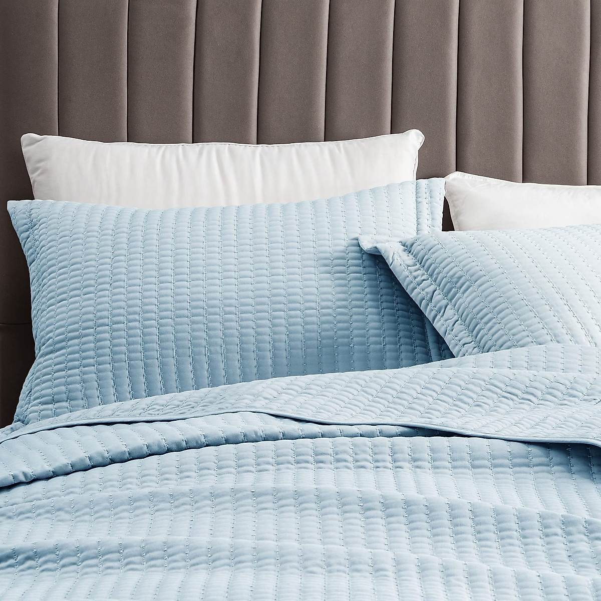 Great Bay Home King Quilt Bedding Set, 3-Piece Lightweight Summer Channel Stitch Quilt Set with Shams, Ultra Soft Baby Blue Bedspreads, Quilted Bedding Coverlets for All Seasons