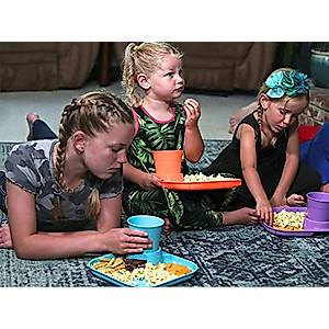 Great Plate Reusable Plastic Plates for Parties with Built-In Cup Holder - Set of 6 Party Plates and Cups for Kids or Adults for Tailgating BBQ Camping Picnics (Red, White and Green, Square)