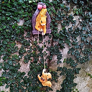 Etlemonde Climbing Squirrel Statue Outdoor Garden Pendant Decoration Tree Hugger Yard Decoration Whimsical Art Resin Statue Sculpture