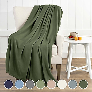 Martex 1B06864 Super Soft Fleece Easy Care Machine Washable Blanket Full/Queen, Green