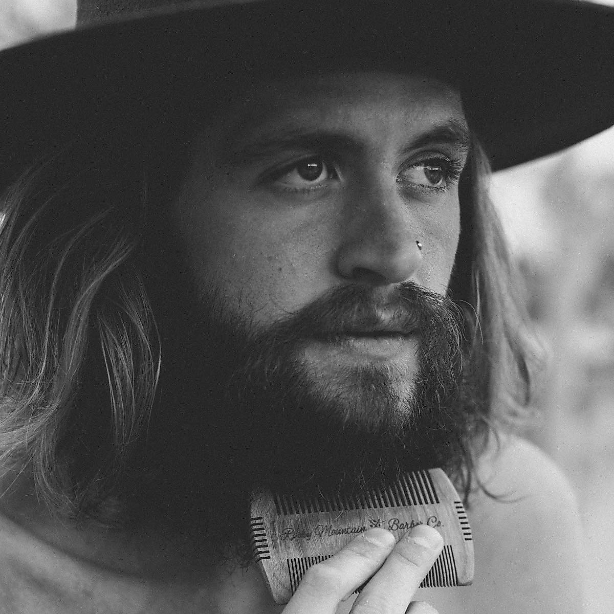 Beard Comb - Sandalwood Natural Hatchet Style for Hair - Anti-Static & No Snag, Handmade Wide & Fine Tooth Contour Brush Best for Beard & Moustache with Carrying Case Pouch