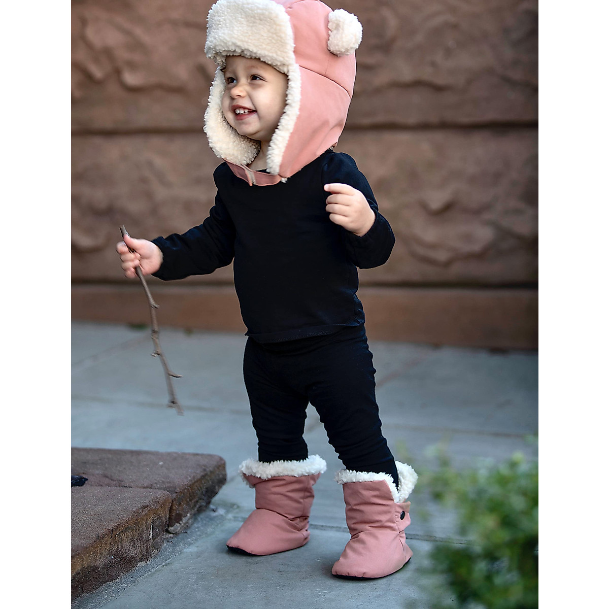 7AM Infant Booties for Winter - Waterproof Kids Snow Boots for Baby Boys & Girls, Warm Vegan Sherpa Lining Baby Booties, Anti-Slip Soles Kids Winter Shoes, Newborn Winter Essentials | (12-24M)