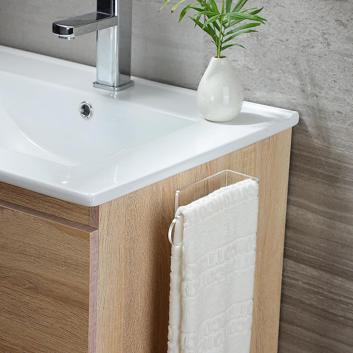 Bathroom Towel Holder Rack, Wall Mounted Acrylic Self Adhesive Hand Towel Bar, Bath Towel Storage Organizer for Home Washroom Kitchen Lavatory(Transparent)