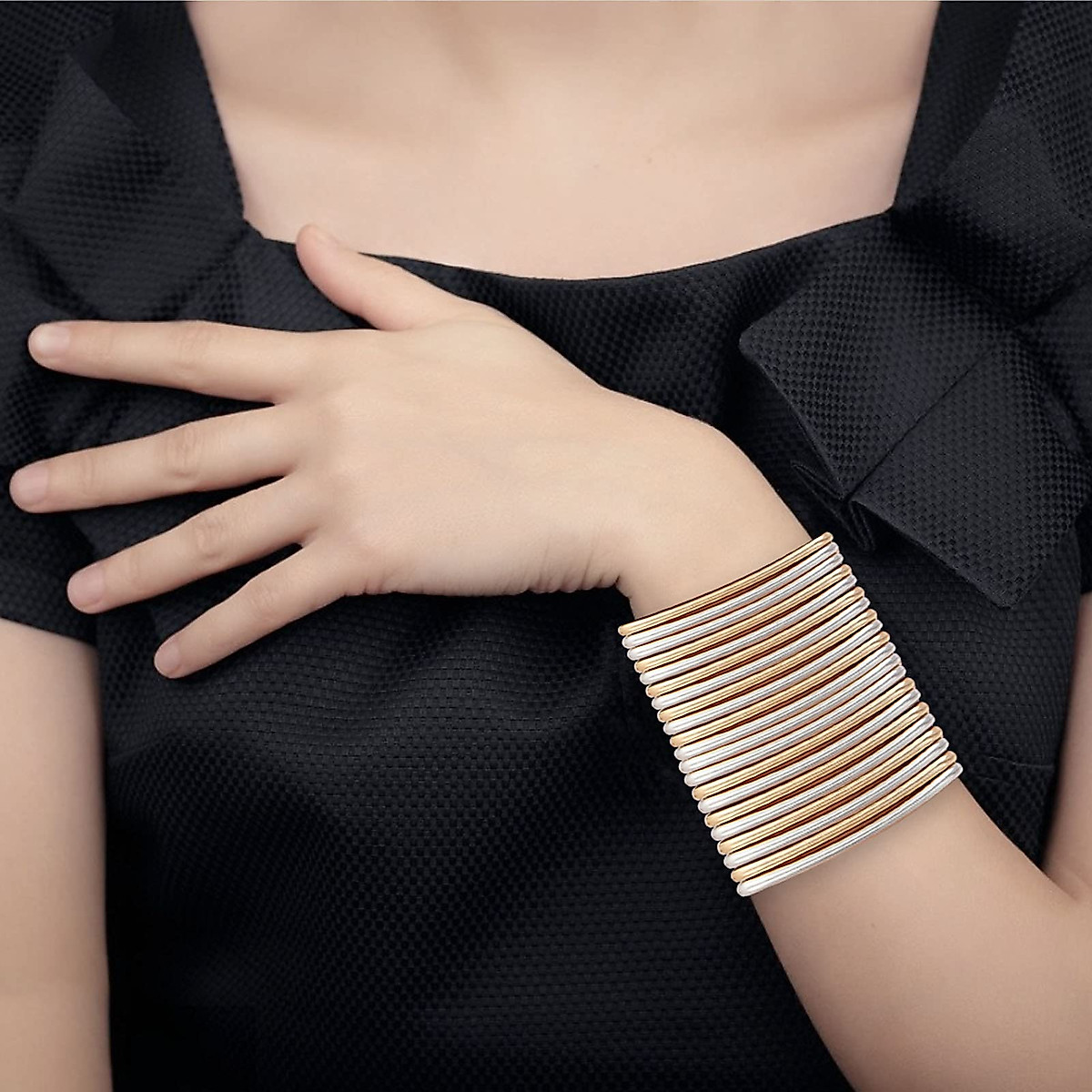 Oubaka 40Pcs Guitar String Bracelets for Women,Stainless Steel Coil Bracelets String Guitar String Spring Bracelets (Gold K,White K)