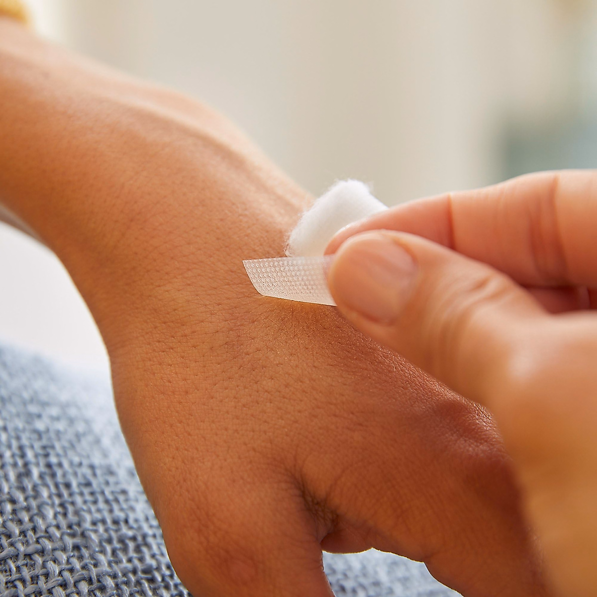 McKesson Surgical Tape, Non-Sterile, Air Permeable Plastic, 1 in x 10 yd, 12 Rolls, 1 Pack