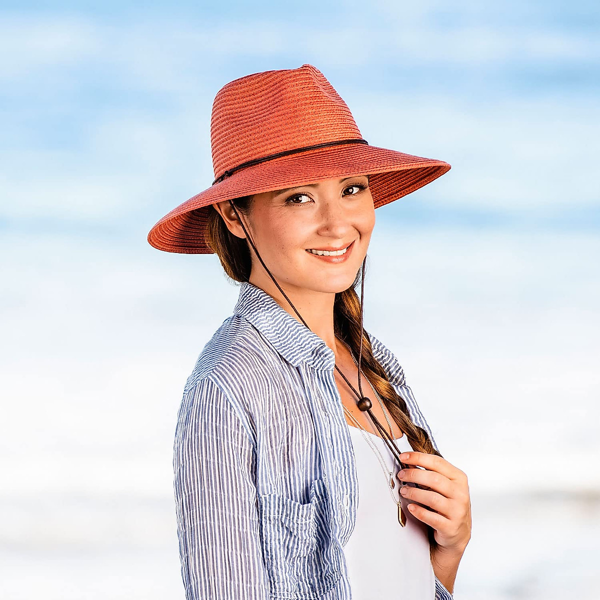 Wallaroo Hat Company Women’s Petite Sanibel Fedora – UPF 50+, Wide Brim, Packable, Adjustable Size for X-Small Crown Sizes – Chic and Sun-Smart Hat for Sports, Travel and Everyday (Camel)