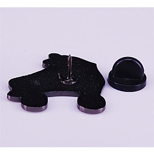 This is how I roll roller skates enamel pin retro skating brooch funny puns Roller Derby badge vaporwave aesthetic 80s kids gift