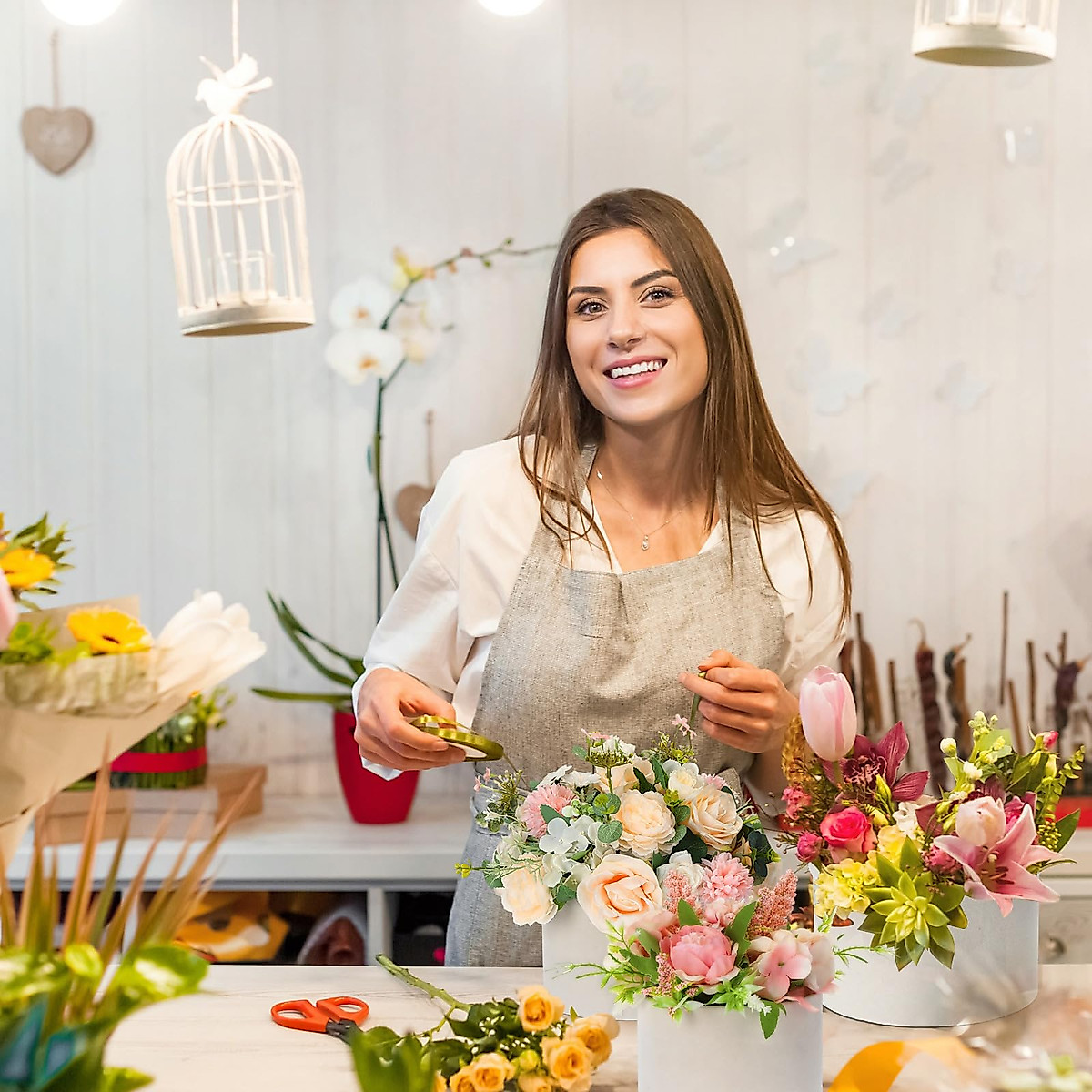 Tenceur 8 Pcs Round Gift Boxes with Lids for Presents Velvet Nesting Gifts Box Arrangements Flowers Boxes 4 Assorted Sizes with 1 Roll Ribbon for Valentine‘s Day Wedding Birthday Party(White)