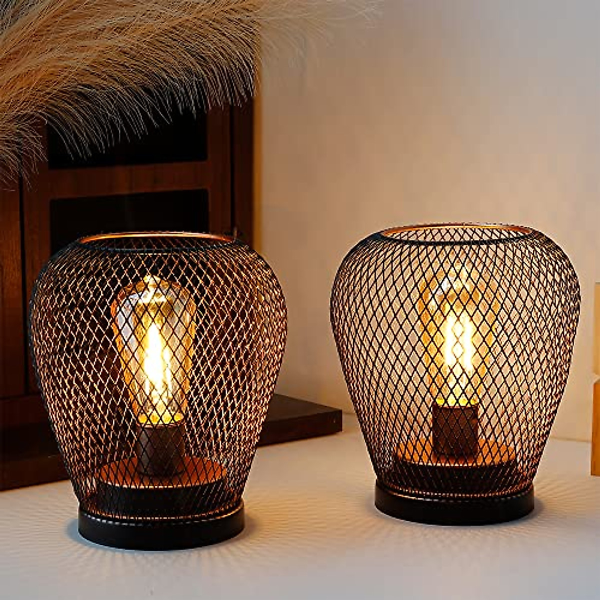 JHY DESIGN Set of 2 Metal Cage LED Lantern Battery Powered,Cordless Accent Light with LED Edsion Style Bulb.Great for Weddings,Parties,Patio,Events for Indoors Outdoors（Diamond Shape)