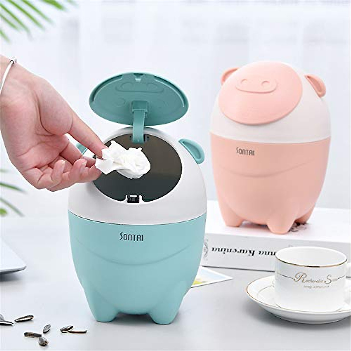 ESD HSDMYSH Mini Cute Desktop Trash Can Mini Desk Garbage Can for Office Desktop Coffee Table Kitchen Pig Cute Garbage Can Small Table Trash Can Bounce Cover Bucket Small Paper Basket