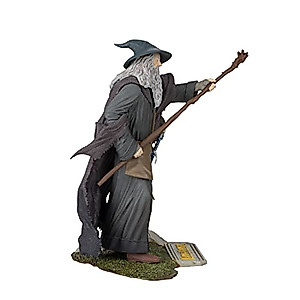 McFarlane Toys - WB 100: Gandalf The Grey (The Lord of The Rings) Movie Maniacs 6in Posed Figure