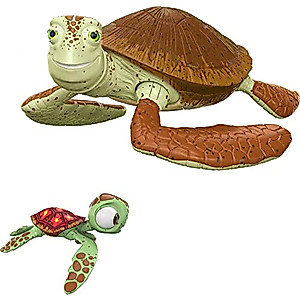 Disney Pixar Featured Favorites Crush & Squirt Finding Nemo Collectable Turtle Figures, Highly Posable with Authentic Look, Collectors Gift Ages 6 Years & Up
