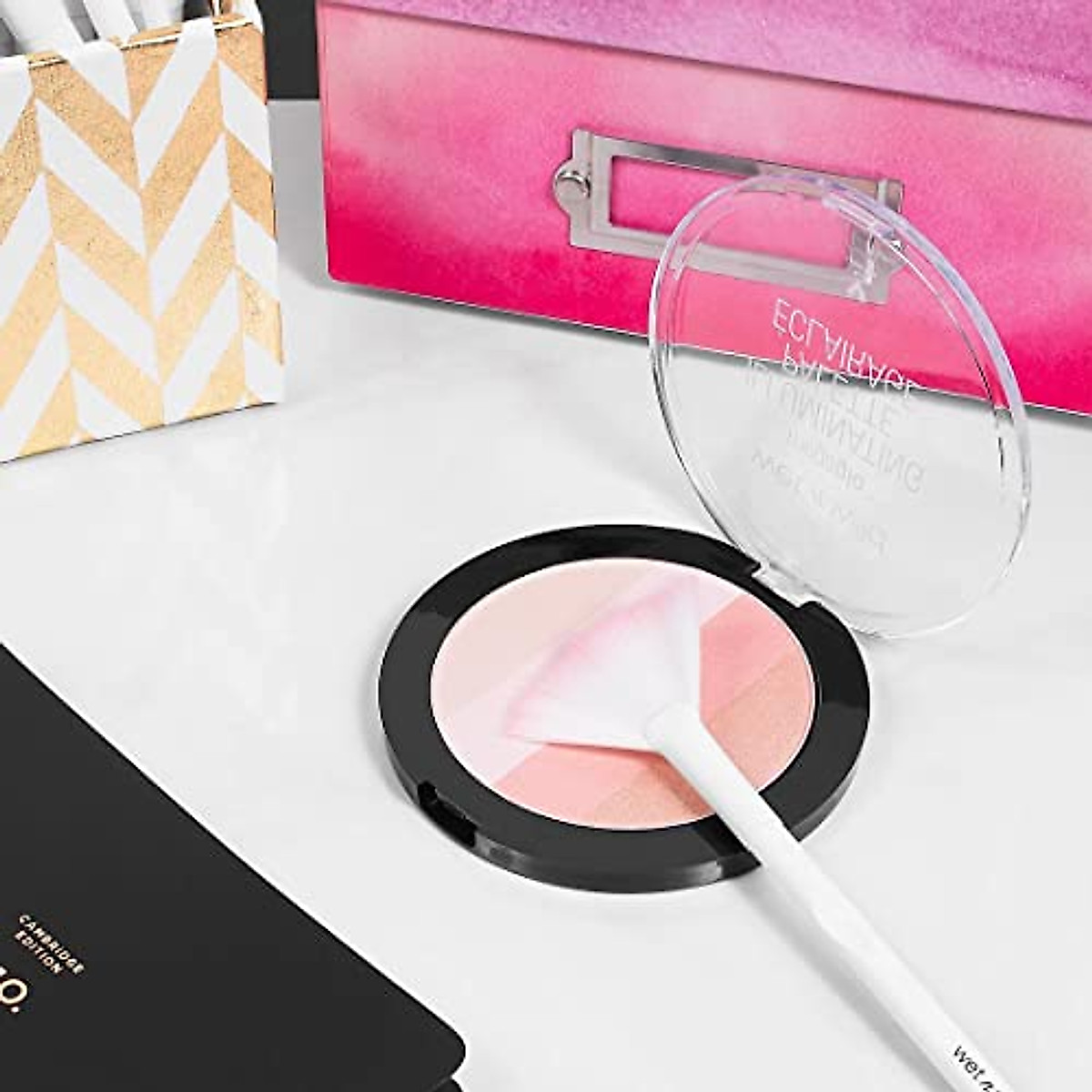 Blush Palette By Wet n Wild MegaGlo Illuminating Blush Makeup Powder Palette, Catwalk Pink, Highlighter Face Make Up