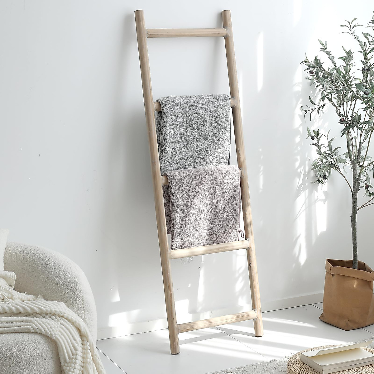 FUIN Fully Assembled 5ft Wood Blanket Ladder Living Room Decorative Wall Leaning Farmhouse Quilt Display Holder Rustic Wooden Towel Rack for Bathroom, Natural & Graywashed