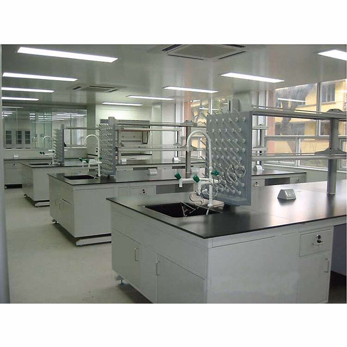 INTBUYING Bottle Drying Rack Pegboard Wall Mounted Desk Black 52 Pegs Removable PP Glassware Drying Draining Rack Education&lab Cleaning Equipment