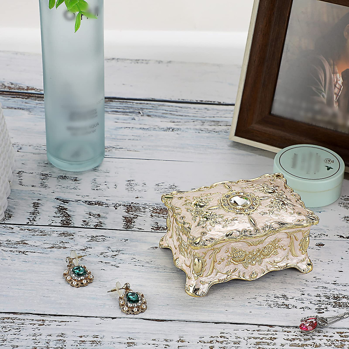 Hipiwe Vintage Jewelry Box, Small Enameled Trinket Box Organizer Rectangular Treasure Chest Box Jewelry Decorative box Keepsake Gift Box Case for Women Girls,3.7x 2.7x 2 inch
