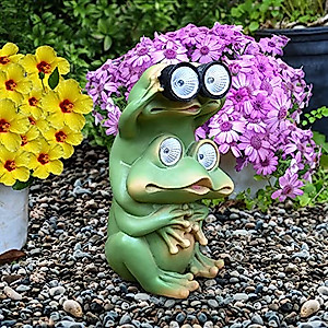 Juliahestia Garden Decor Frog Outdoor Statue – Solar Figurines Funny Cute Animal Sculptures Porch Outside Decorations for Yard Lawn Patio Ornaments Waterproof Gifts