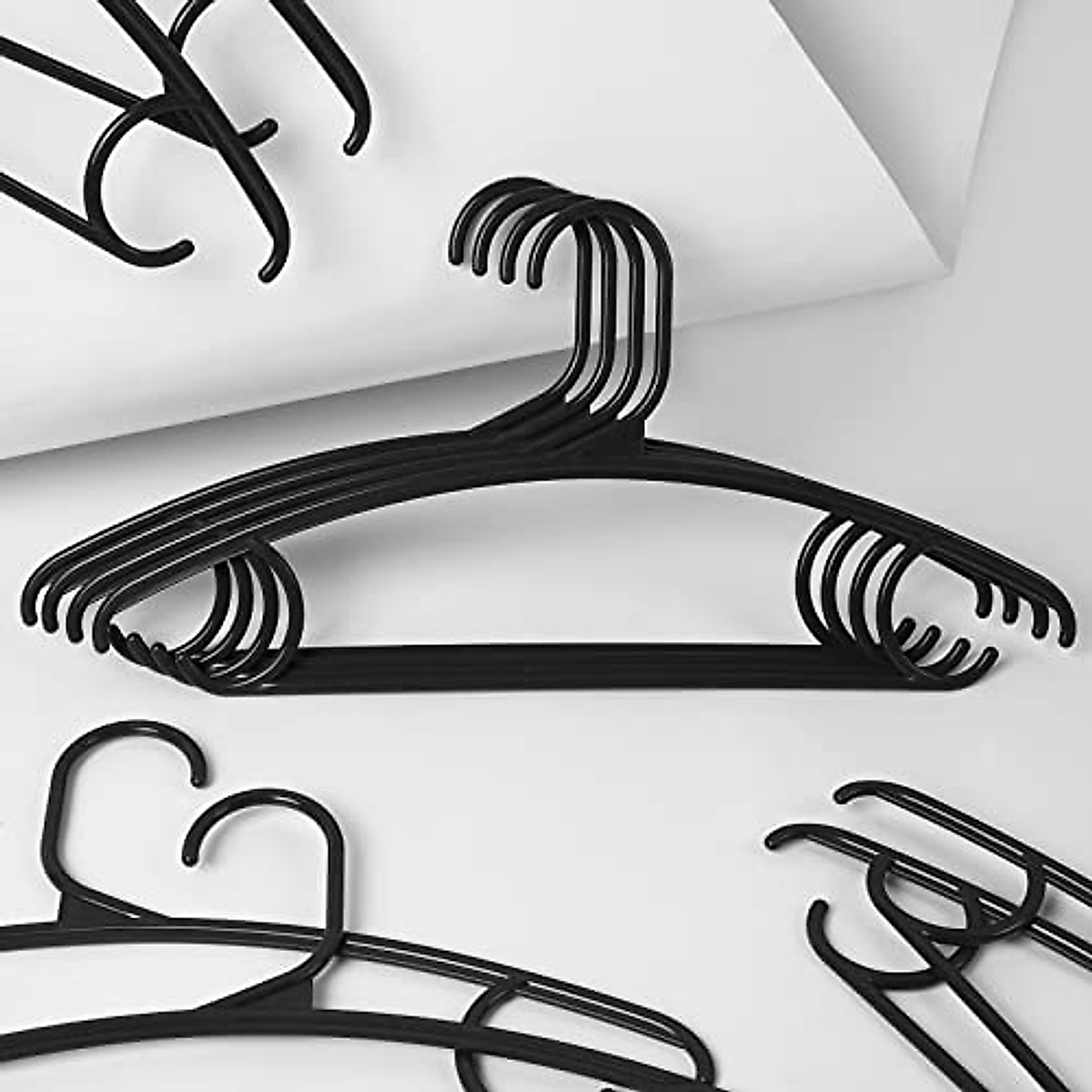 GoodtoU Clothes Hangers 40 Pack Plastic Heavy Duty Clothing Hangers for Everyday Standard Use