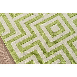 Momeni Rugs , Baja Collection Contemporary Indoor & Outdoor Area Rug, Easy to Clean, UV protected & Fade Resistant, 2'3" x 7'6" Runner, Green