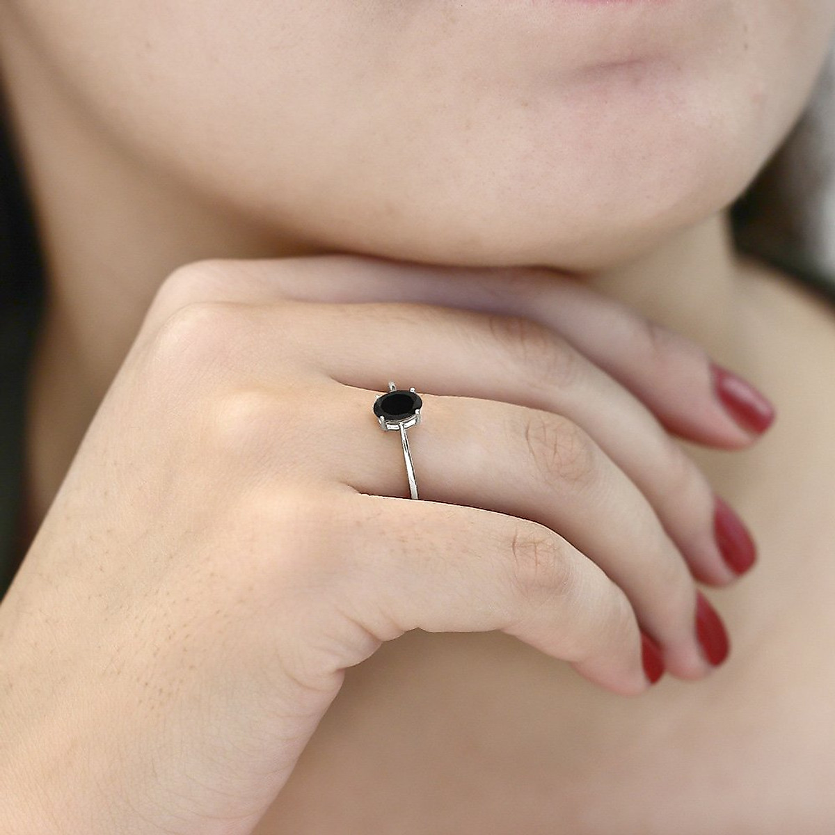 Gem Stone King 10K White Gold Black Onyx Solitaire Engagement Ring For Women (0.80 Cttw, Oval 7X5MM, Gemstone December Birthstone, Size 8)