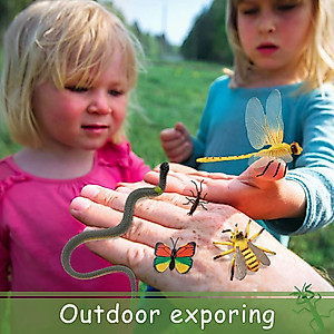 Auihiay 58 Pieces Plastic Insects Toys Assorted Play Bugs Toddler Bug Toys with Plastic Tweezers for Kids Education Insect Themed Party