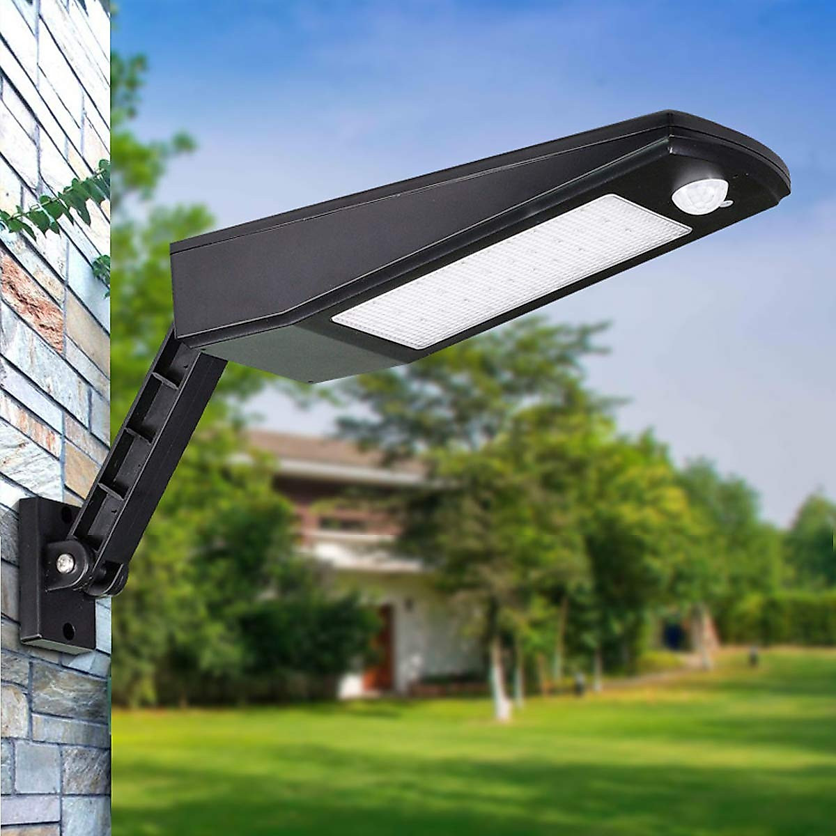 Outdoor Solar LED Wall Light IP65 Waterproof Area Security Night Lighting Wireless Dusk to Dawn Motion Sensor Lamp Remote Controlled 4 Working Modes for Garden, Fence, Patio, Yard, 900LM 6000K