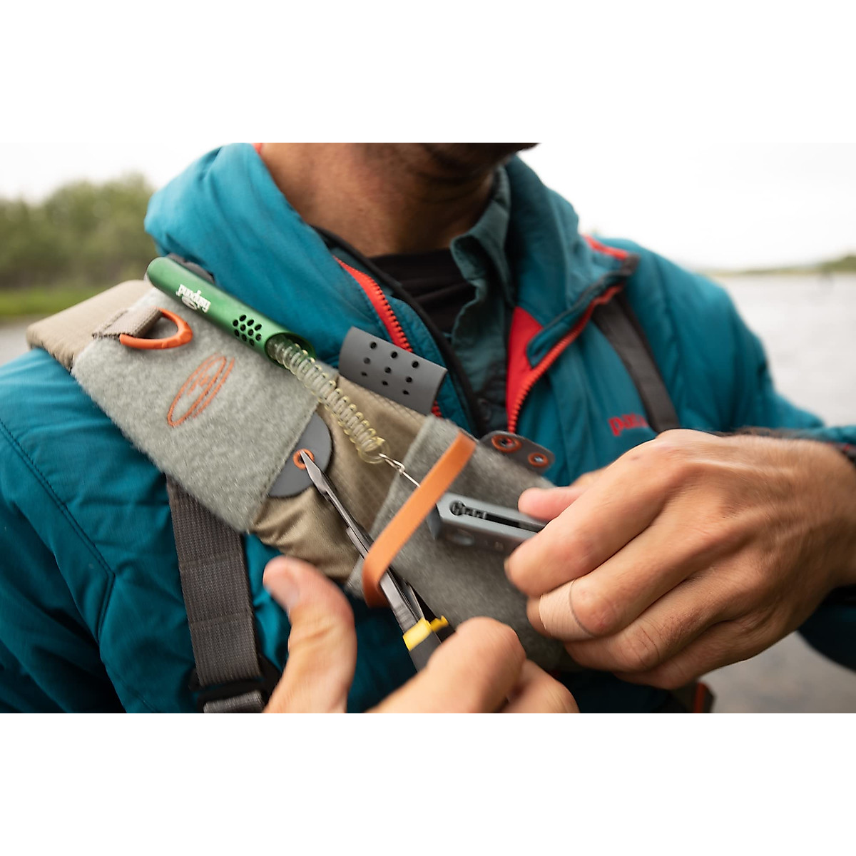 fishpond Summit Sling - 2.0 - Granite | Fly Fishing Sling Pack | Fishing Pack