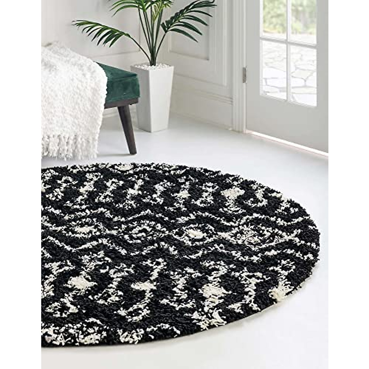 Unique Loom Moroccan Trellis Shag Collection Area Rug - Meknes (10' Round, Black and White)
