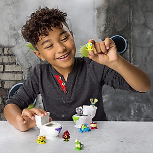 Flush Force - Series 1 - Bizarre Bathroom Collectible 8-Pack Figures (Color/Styles May Vary)