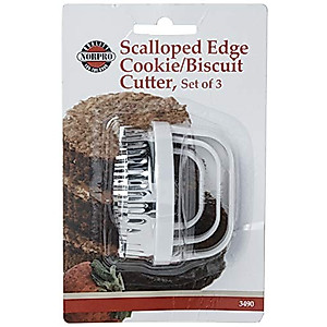 Norpro 3490, Metallic, Scallop Biscuit/Cookie Cutter, Set of 3, One Size