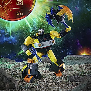 Transformers Generations War for Cybertron Golden Disk Collection Chapter 2, Autobot Jackpot with Sights, Ages 8 and Up, 5.5-inch (Amazon Exclusive)