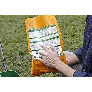 Scotts Turf Builder Mini Spreader & SummerGuard Lawn Food Bundle