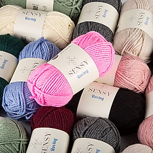 Sensy Roving Yarn, 3.5 oz, 132 Yards, Gauge 5 Bulky (Forest Green)