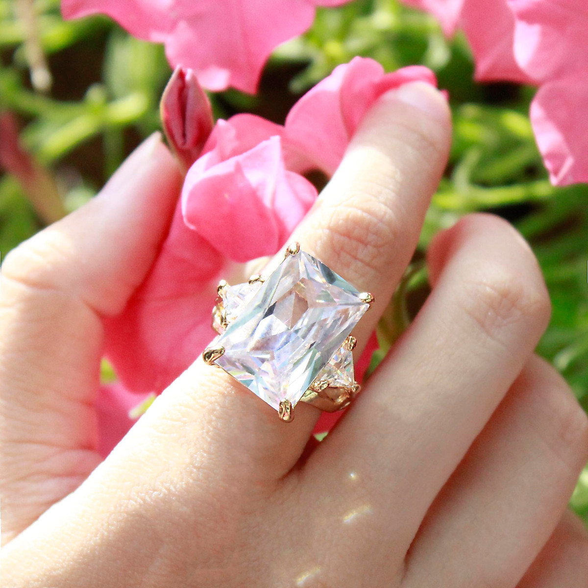 Lavencious Big Bold Radiant CZ Stones Stretch Rings for Women Size for 7-9(Gold)