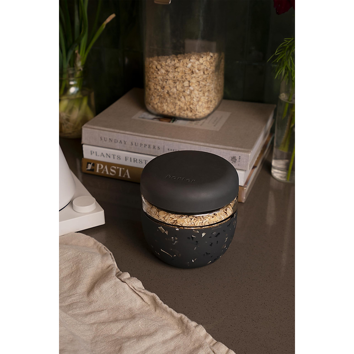 W&P Porter Seal Tight Glass Food Storage Container with Lid, Terrazzo Charcoal 24oz, Leak & Spill Proof Meal Prep Container, Microwave & Dishwasher Safe, Borosilicate Glass