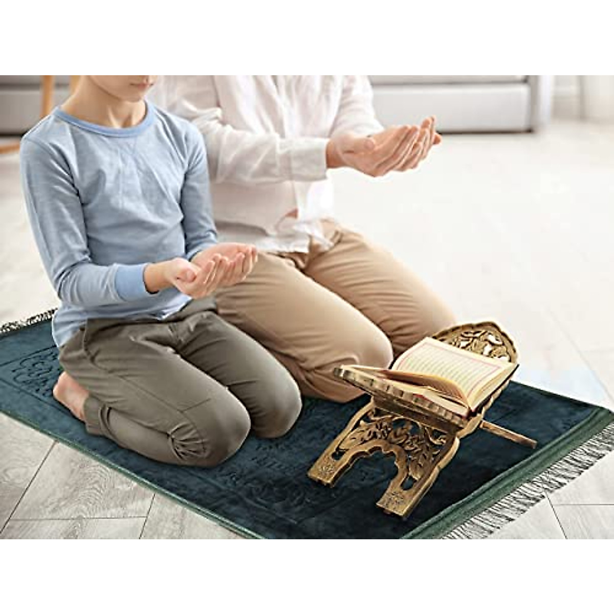 Dark Green, Muslim Prayer Rug, Traditional Style, Large, Thick, and Padded Muslim Prayer Mat, 99 Prayer Beads and a Prayer Cap Included, Prayer Mats Muslim for Praying Men, Women, and Kids