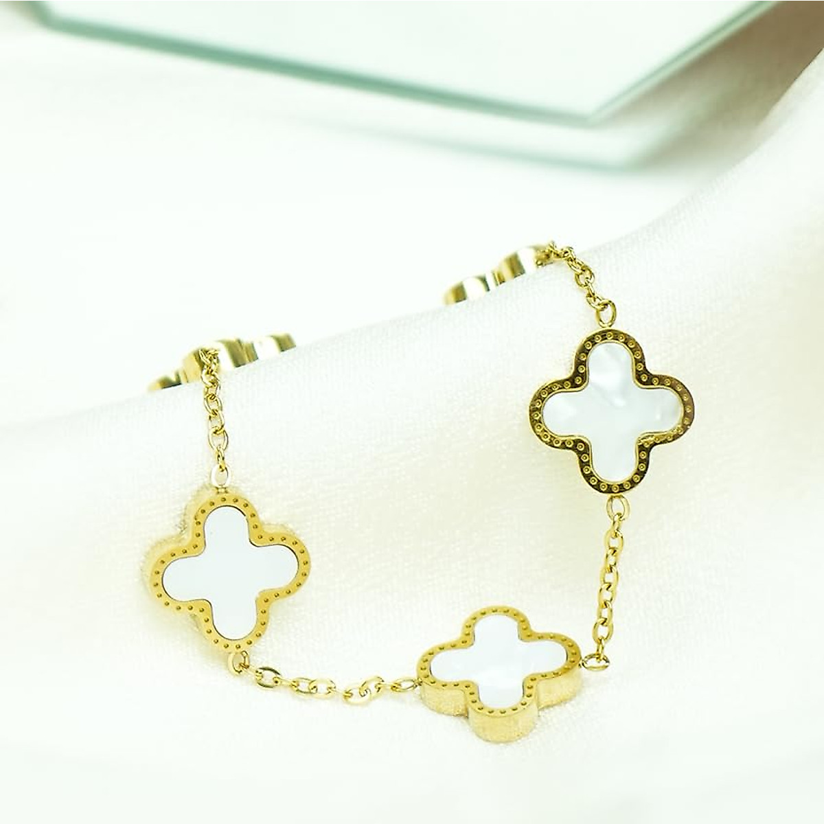 Four Leaf Clover Bracelet for Women 18K Gold Plated Stainless Steel 4 Leaf Lucky Link Bracelet Jewelry Gift for Mother and Daughter (White Gold)