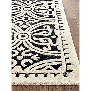 SAFAVIEH Cambridge Collection 2'6" x 8' Black/Ivory CAM123E Handmade Moroccan Premium Wool Runner Rug