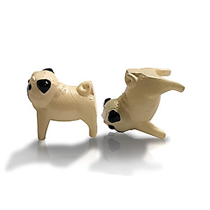 Pass The Pugs Dice Game, The Classic Party and Travel Game, Will You get a Double faceplant or Puppy Love, First to 100 Points wins, Makes a Great Gift for Ages 6 Plus