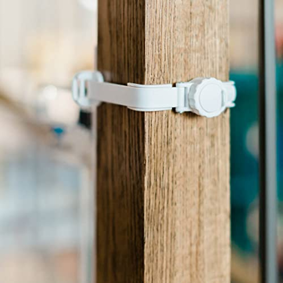 Qdos Universal Stair Mounting Adapter for All Baby Gates | White | Universal Solution for Gate Installation on Banisters and Spindles - No Screws in Banister - Works with All Gates - Easy Installation