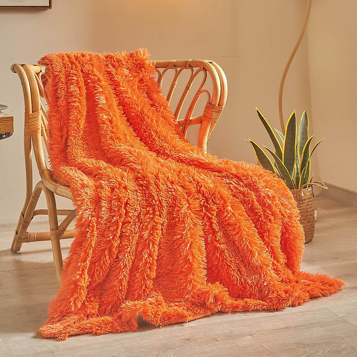 XeGe Luxury Faux Fur Throw Blanket, Orange Soft 50x60 Fluffy Blanket Throw, Shaggy Plush Decorative Couch Blanket, Cute Furry Bed Throw Fuzzy Office Lap Blanket for Bedroom Living Room Sofa, Orange