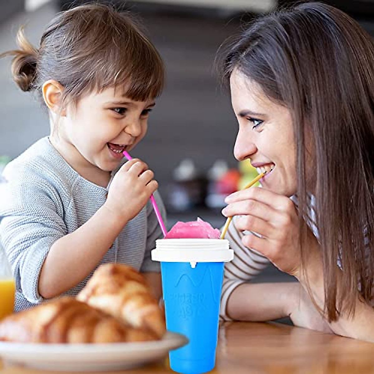 cdbz Slushy Cup Slushie Cups,Slushie Machine Slushy Maker Cup,Slushie Cup Maker Squeeze Slushy Machines,Frozen Magic Slushy Cup 2 Pack, Ice Cream Maker Cool Stuff for Juices and Drinks(Blue+Green)
