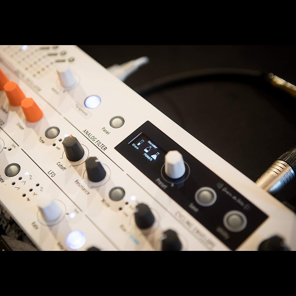 Arturia MicroFreak Vocoder Edition Hybrid Synthesizer