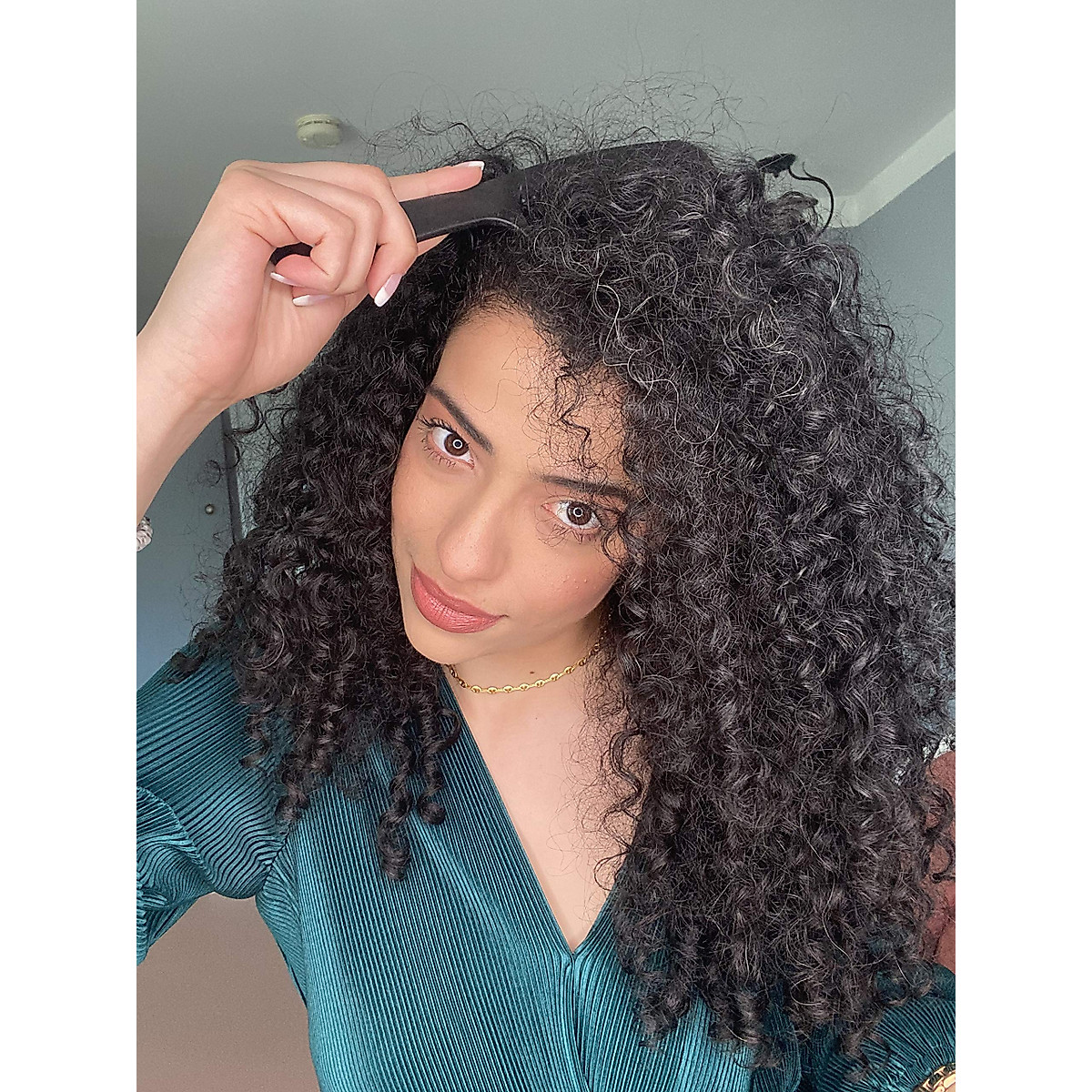 Chicago Comb Model 8 Carbon Fiber, Made in USA, Anti-static, Detangling & Shower comb, adds Lift & Volume, 8.5 inches (21.5 cm) long