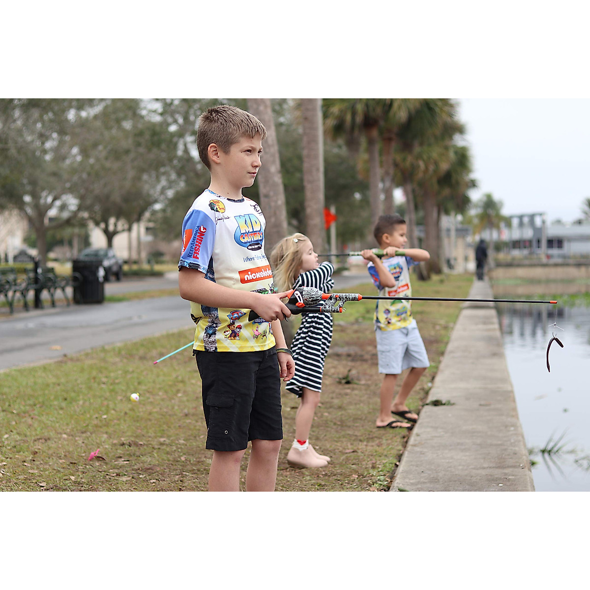 Kid Casters Black/Orange Camo No Tangle Fishing Combo with Bobber, Practice Casting Plug